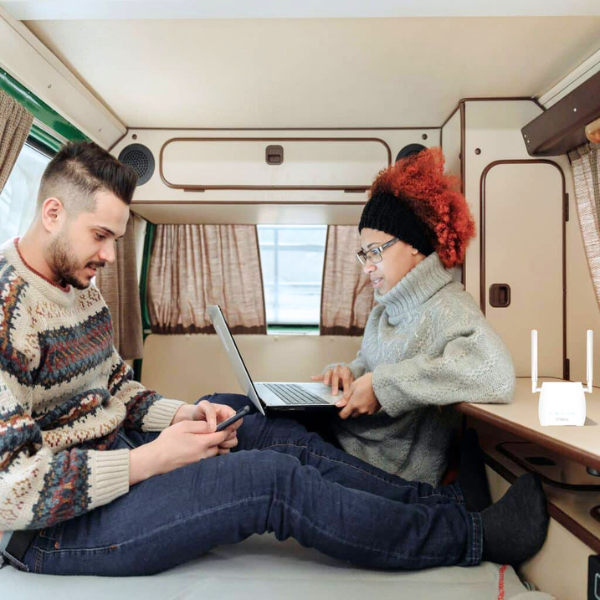 Strong 4G LTE Router 300M